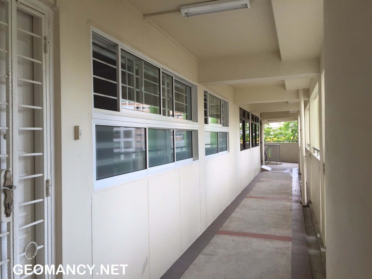 A practical & functional common corridor windows - A walk around ...