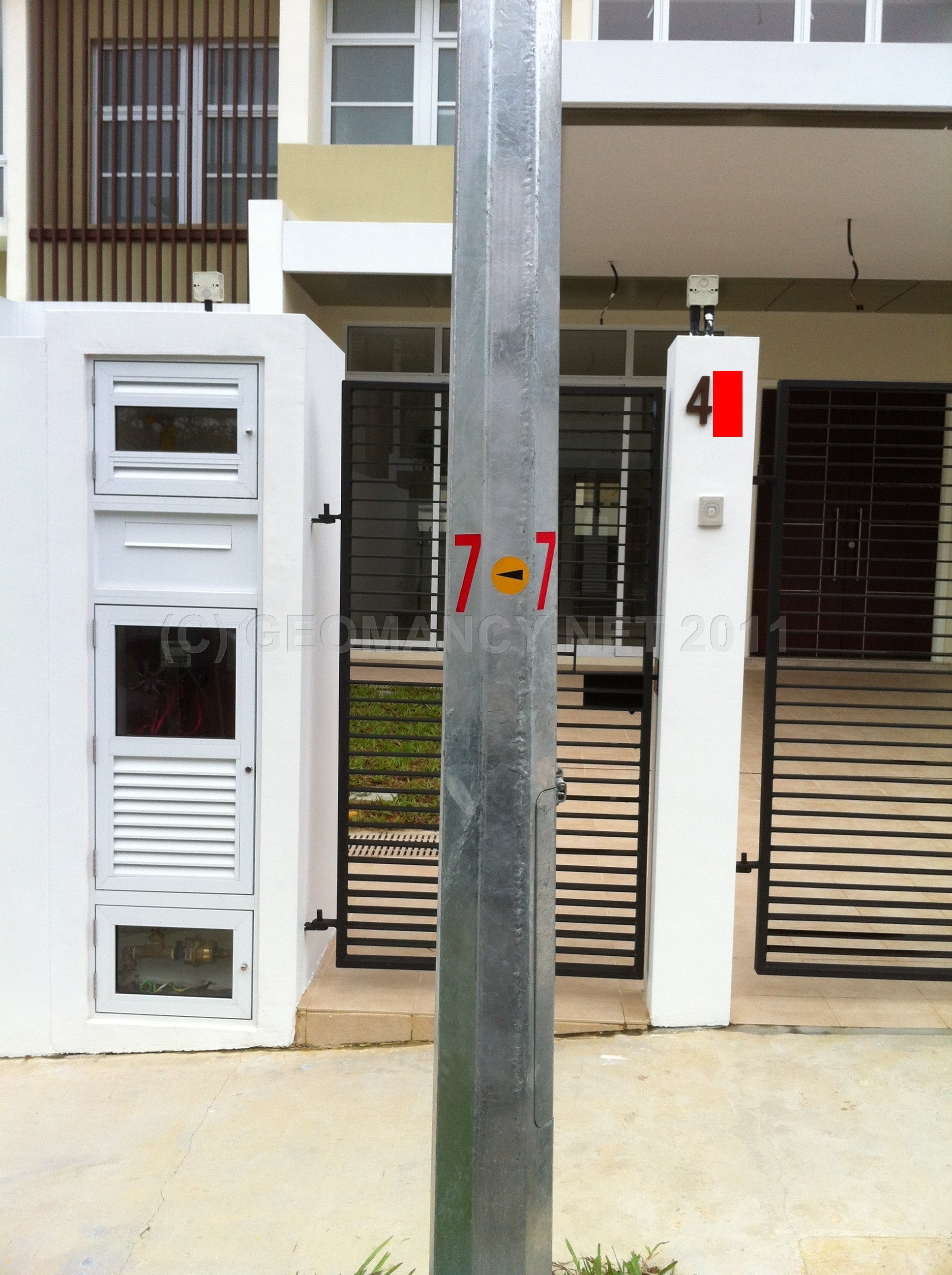 Lamp Post aimed towards the living room - Around Singapore - FengShui ...